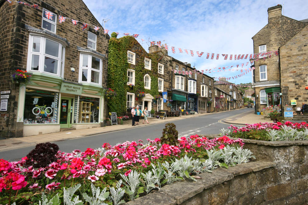 pateley-bridge-Talbot-High-Street – IC Travel